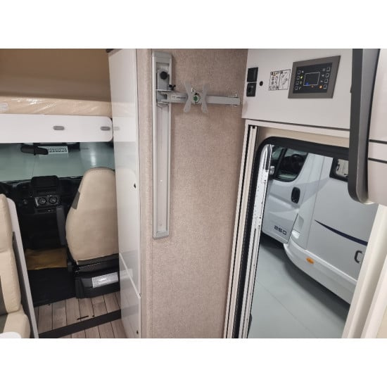 MCLOUIS GLAMYS 320 MY 2025